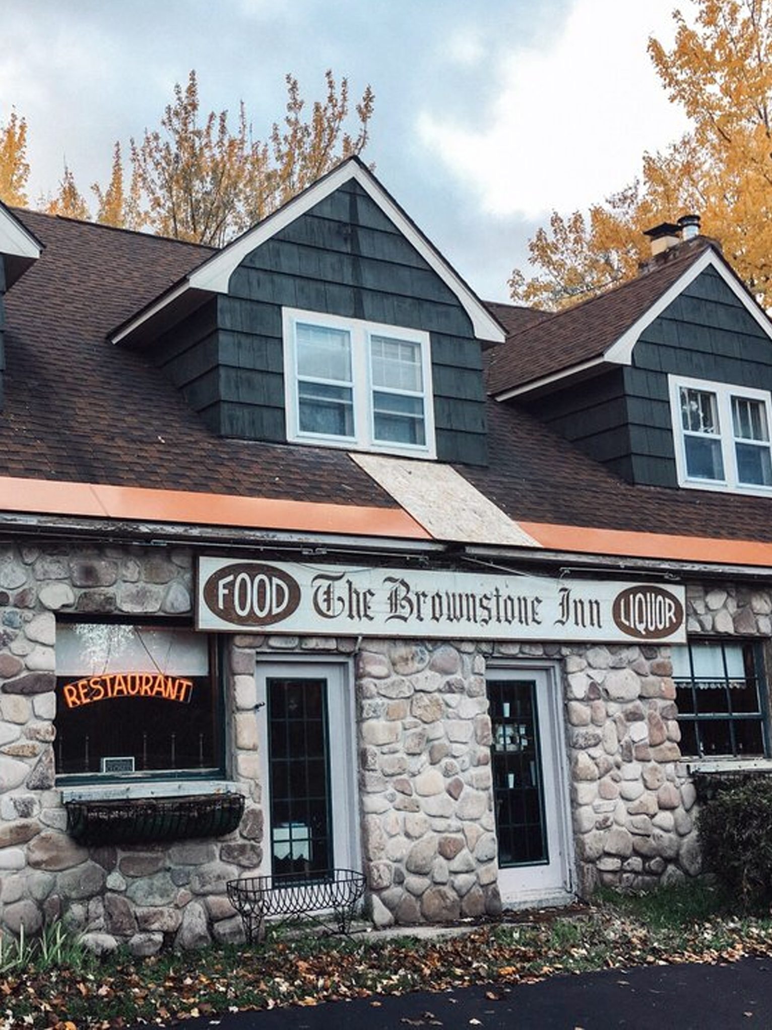 About Us - The Brownstone Inn